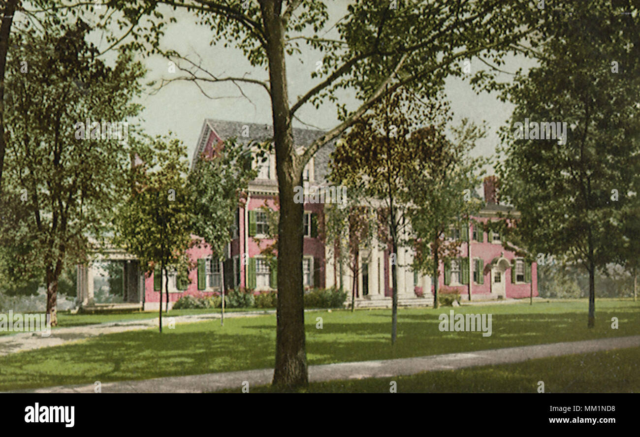 University fraternity hi-res stock photography and images - Alamy