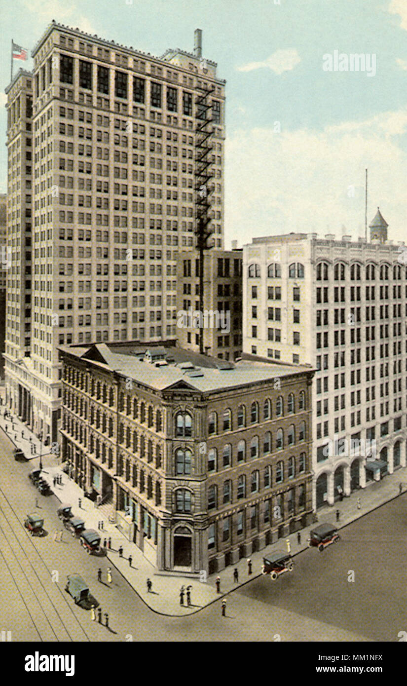 Detroit buildings hi-res stock photography and images - Alamy