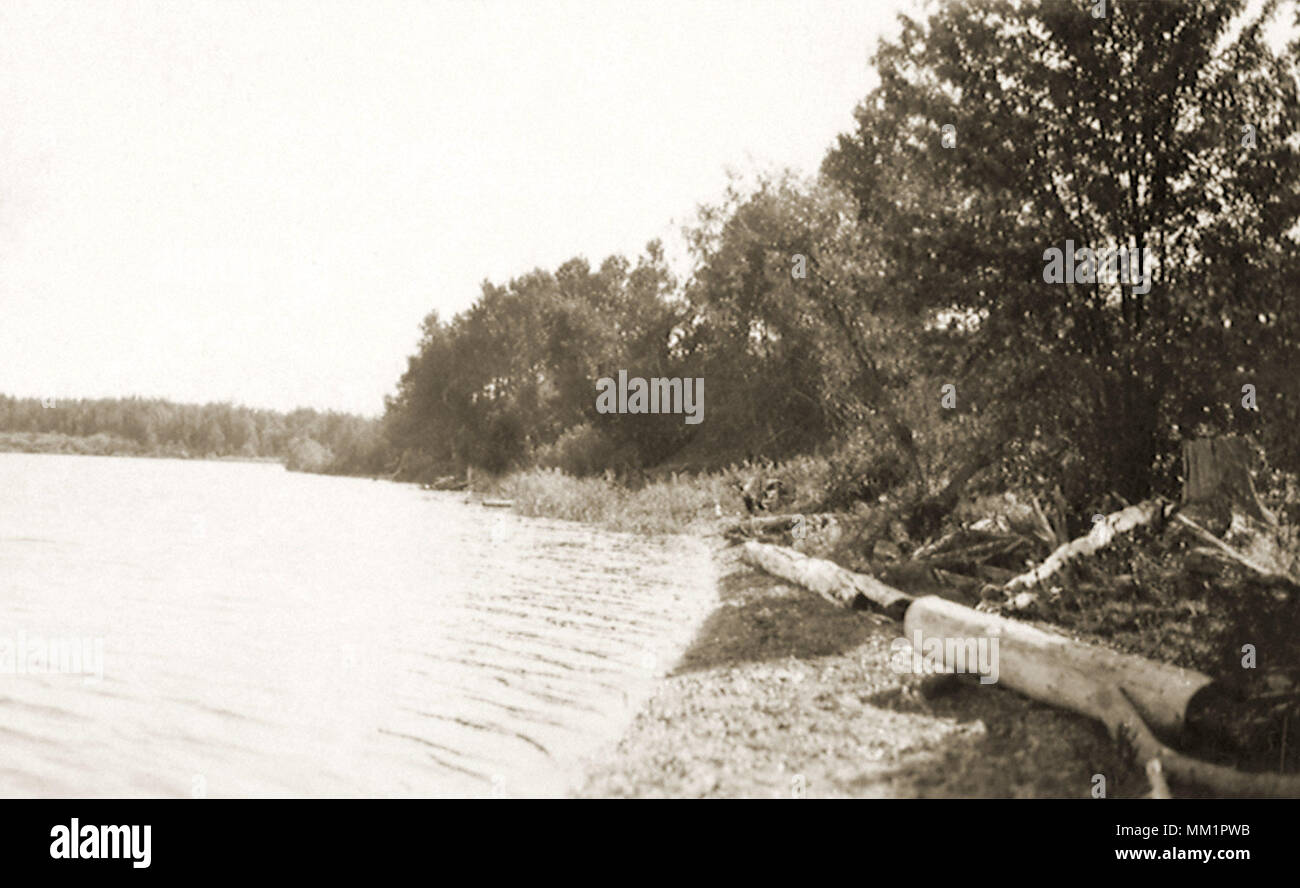 Shore at Coles Point Camp. Fifield. 1930 Stock Photo - Alamy