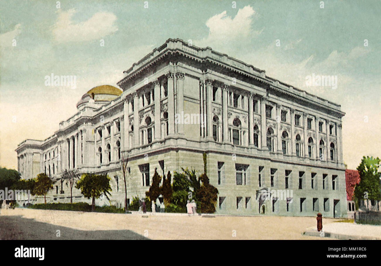 Public Library and Museum. Milwaukee. 1909 Stock Photo - Alamy