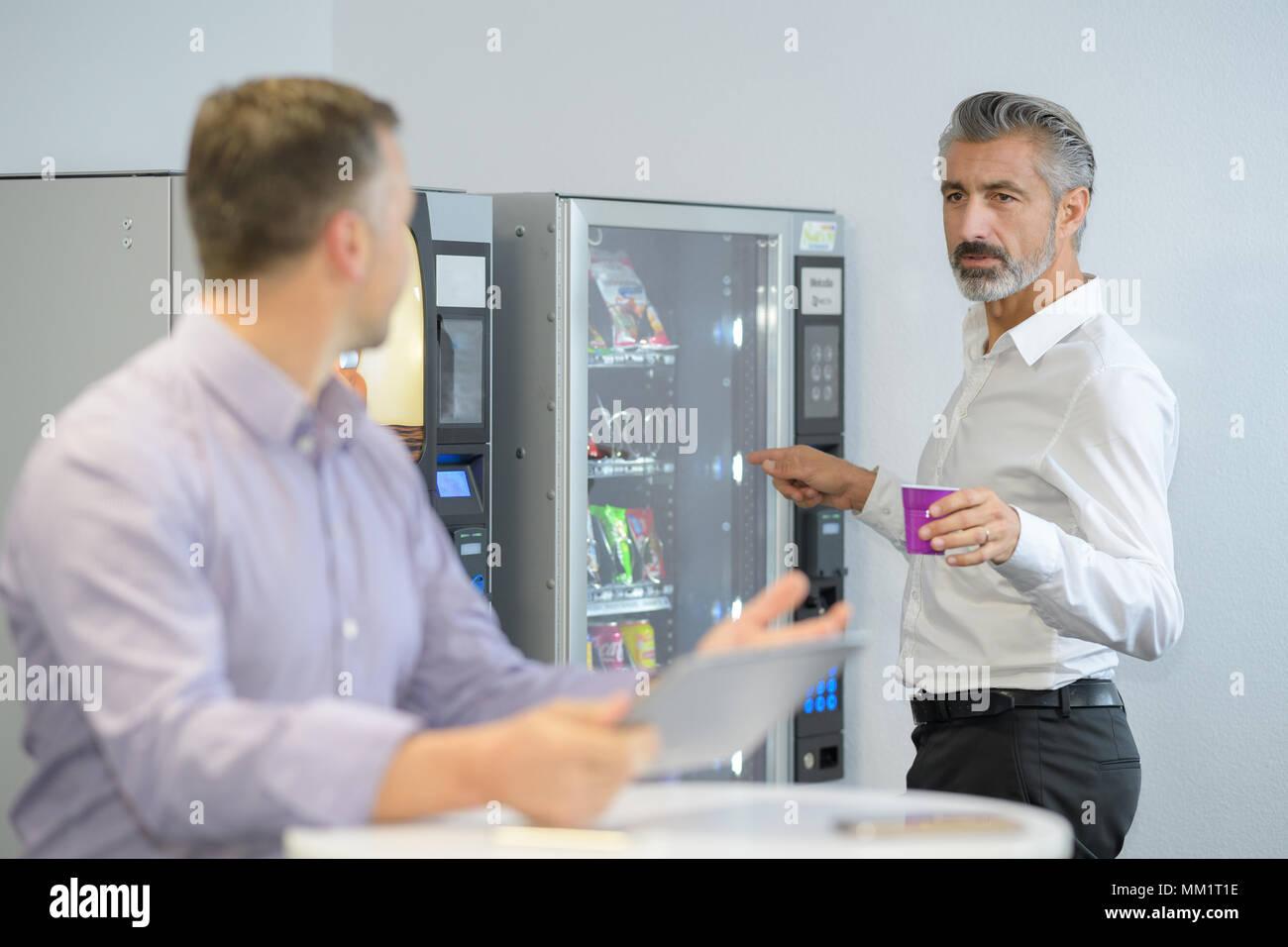 Drink vending machine office hi-res stock photography and images - Alamy