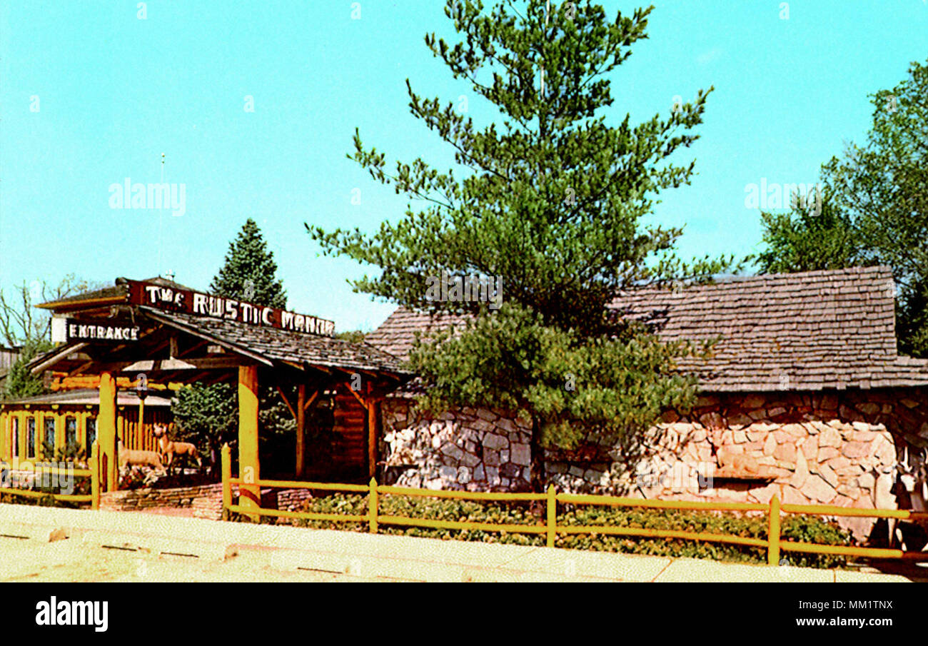 Rustic Manor Restaurant. Gurnee. 1950 Stock Photo - Alamy