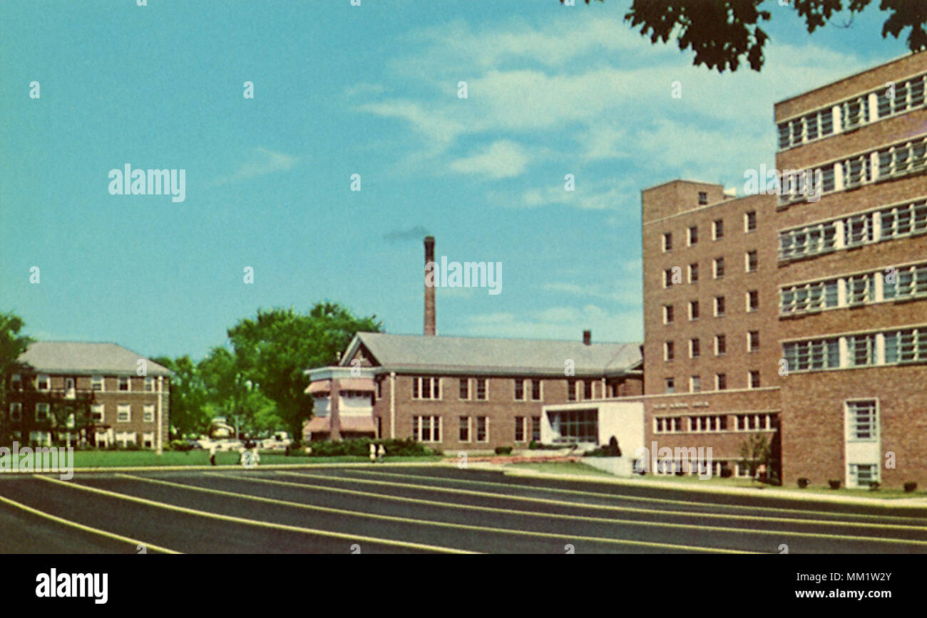 Victory Memorial Hospital. Waukegan. 1940 Stock Photo - Alamy