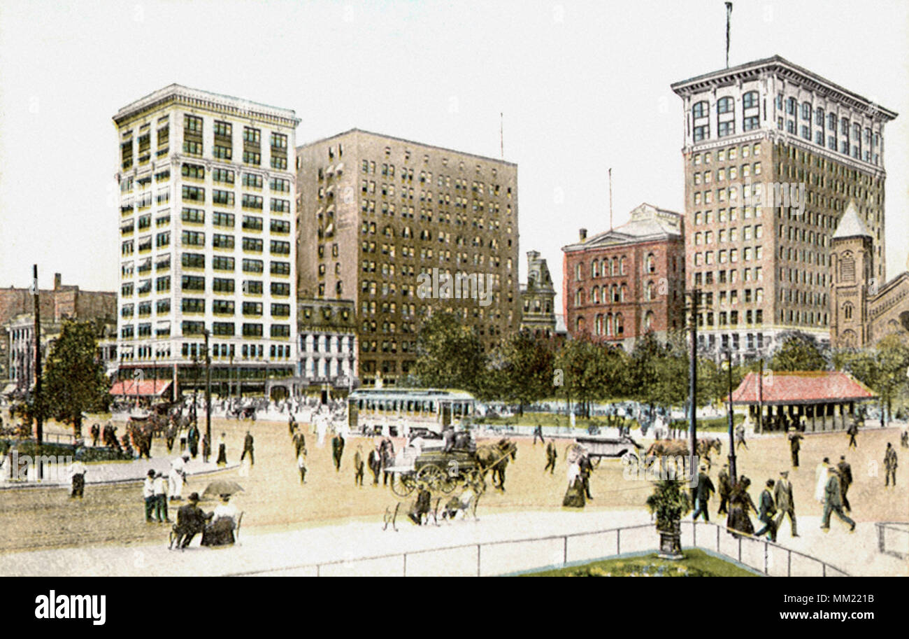 Euclid Avenue looking East. Cleveland. 1940 Stock Photo - Alamy