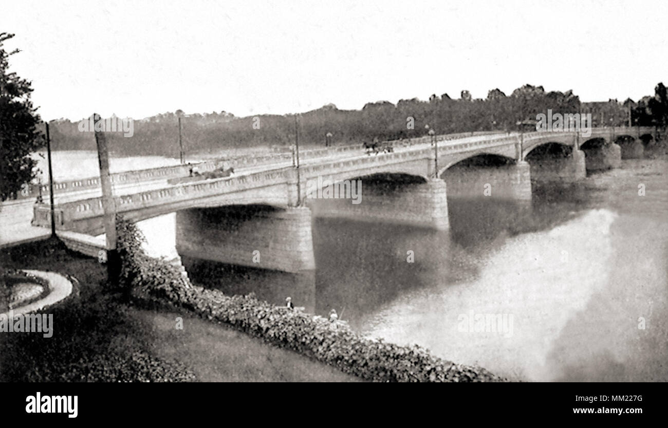 The Concrete Bridge. Dayton.1905 Stock Photo - Alamy The Concrete Bridge. Dayton.1905 Stock Photo - Alamy