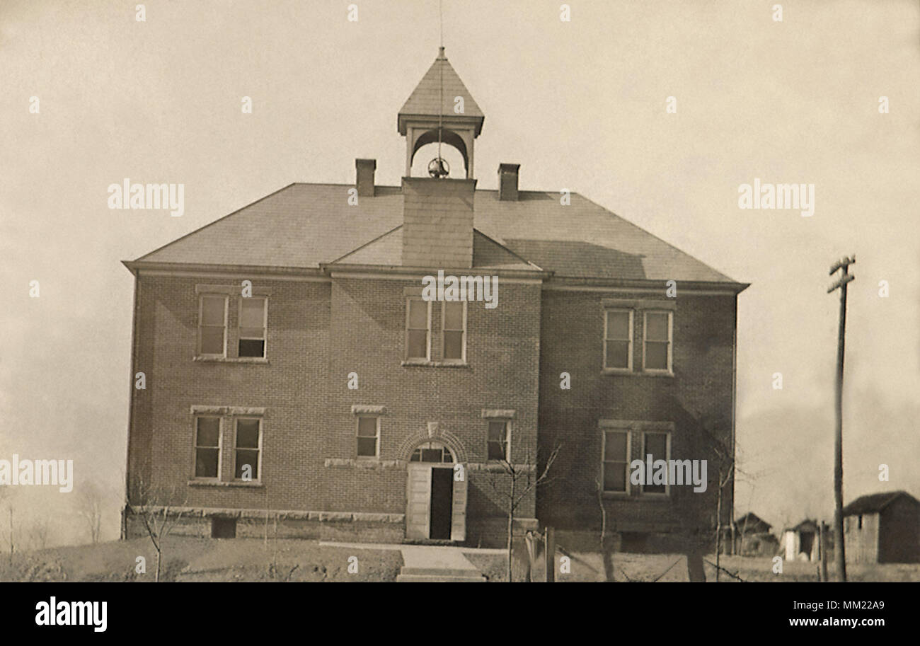 Public School. Lore City 1911 Stock Photo - Alamy