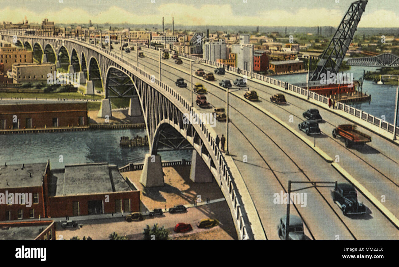 Cleveland ohio bridge hi-res stock photography and images - Alamy