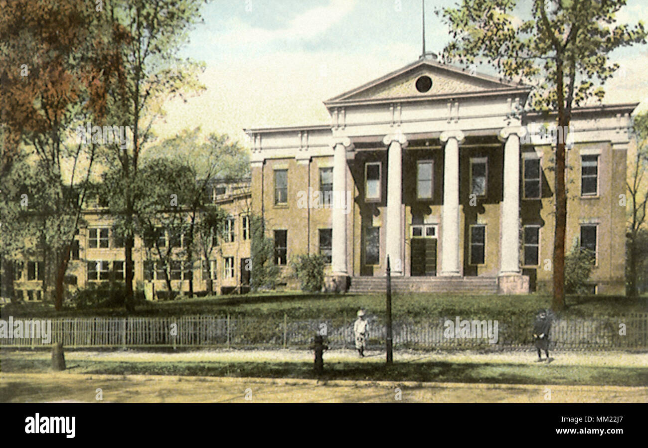 Rayen High School. Youngstown.1905 Stock Photo - Alamy