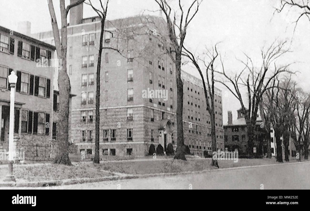 The portland hospital hi-res stock photography and images - Alamy