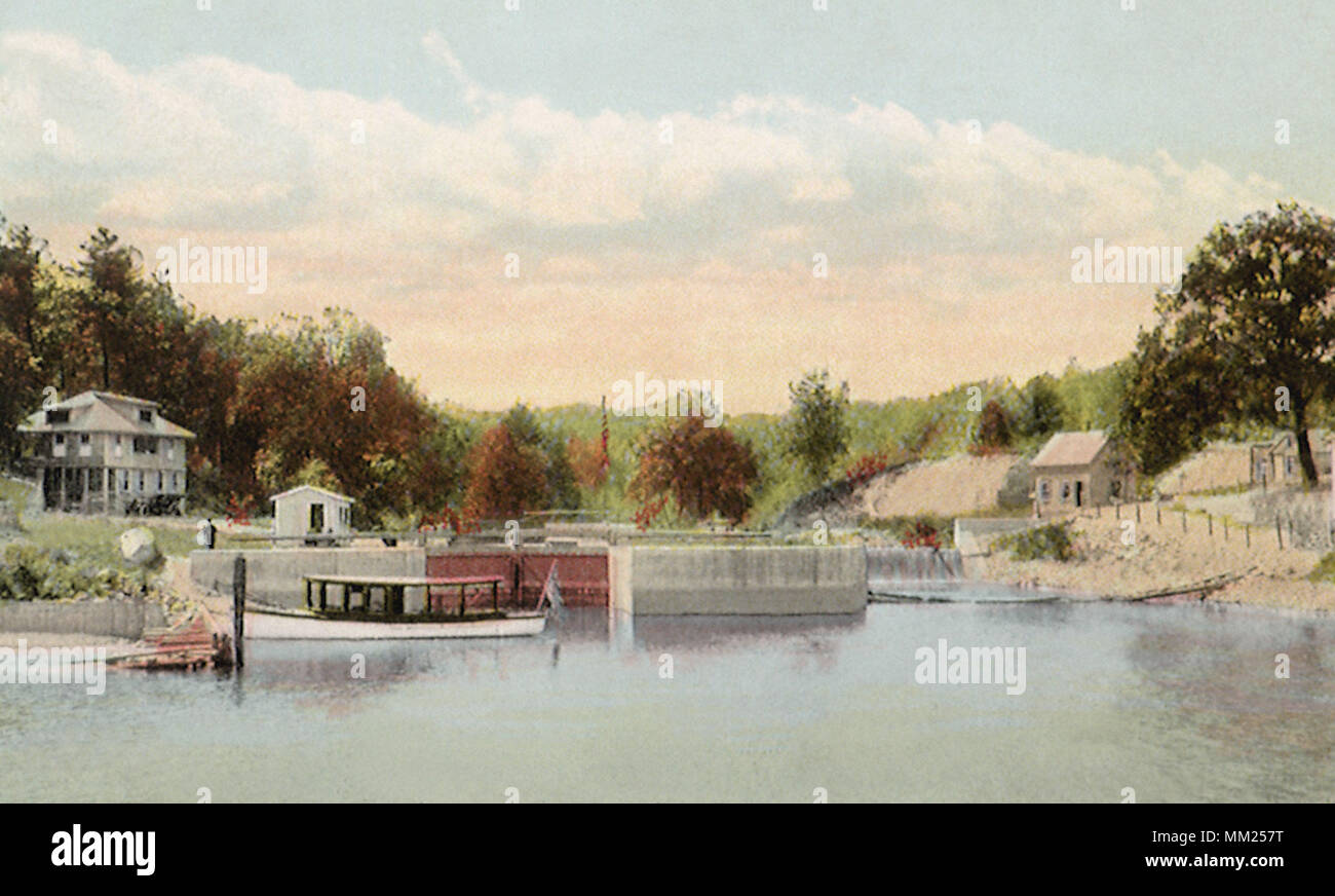 Lower lock hi-res stock photography and images - Alamy