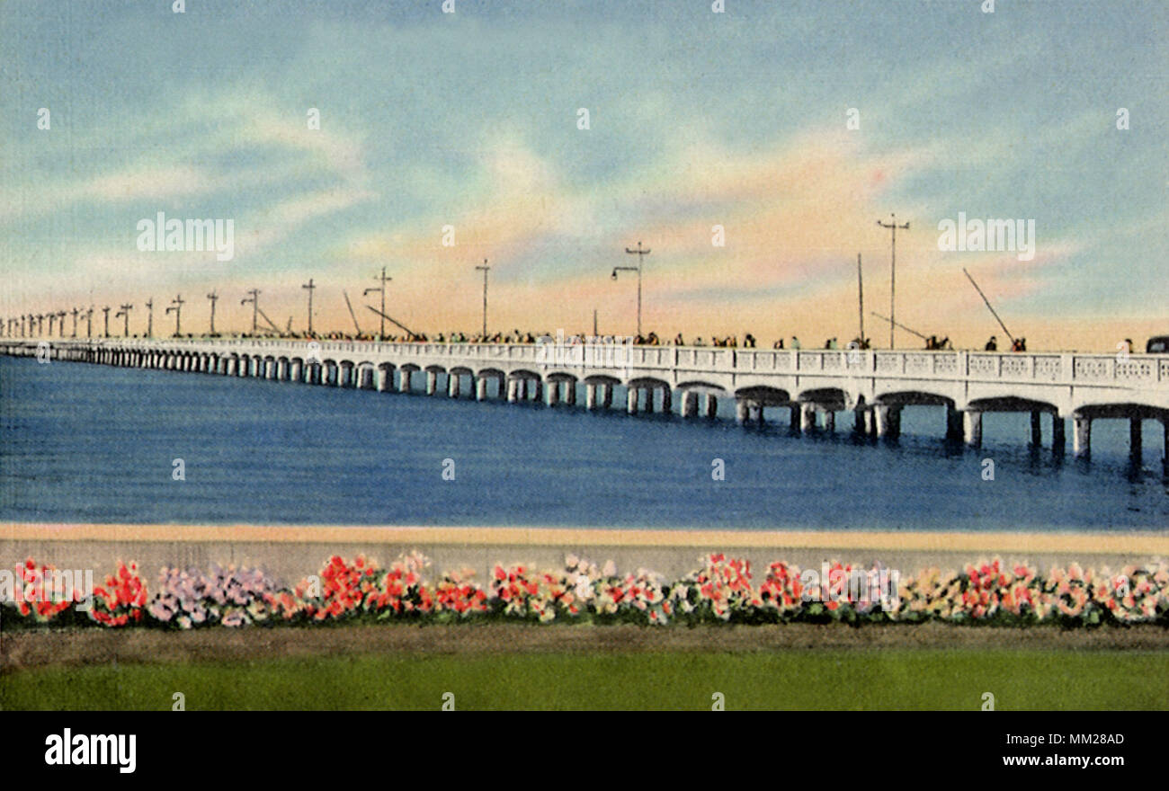 Ringling Causeway. Sarasota. 1940 Stock Photo - Alamy