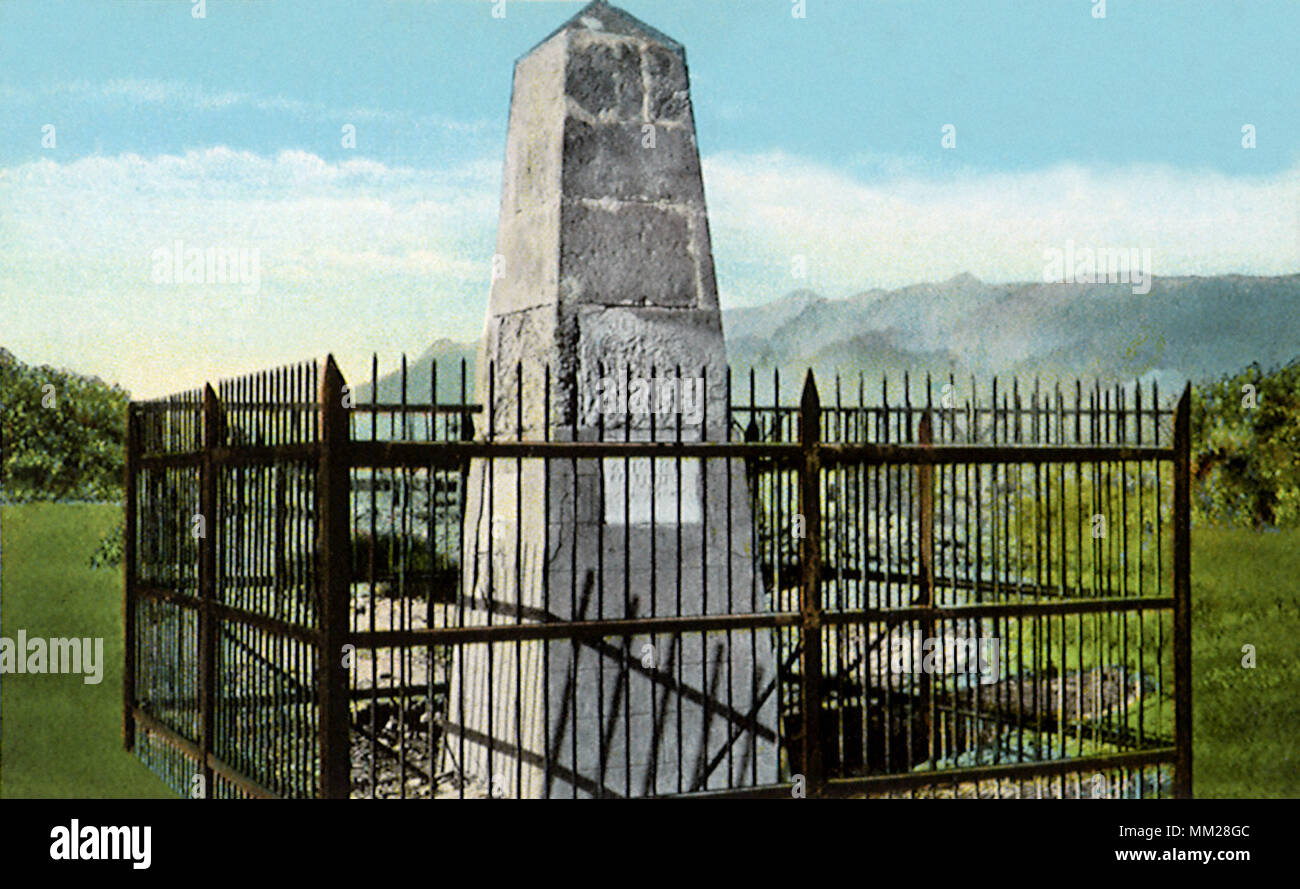 Boundary Monument near El Paso. 1920 Stock Photo - Alamy