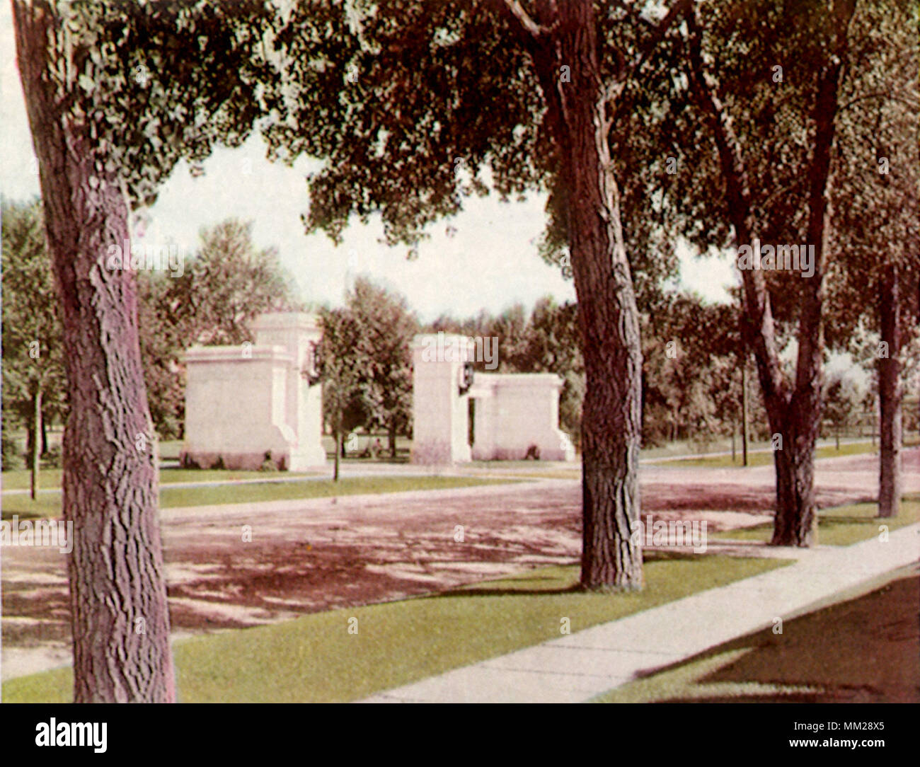 City Park Gate on 18th Avenue. Denver. 1907 Stock Photo - Alamy