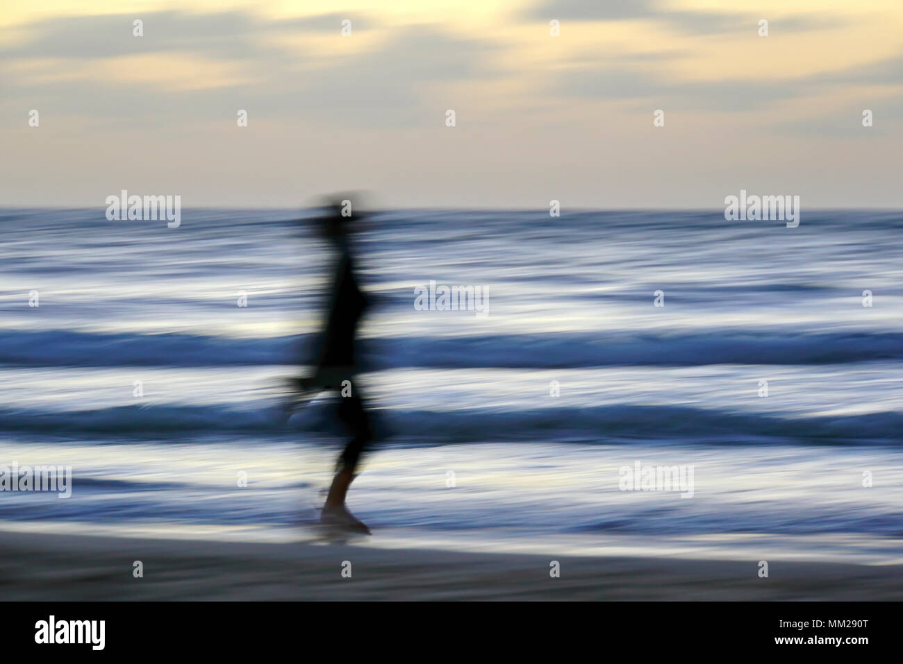 Motion blurred figure hi-res stock photography and images - Alamy