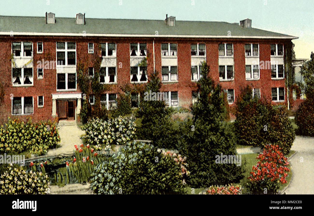 Between Dormitories at Shorter College. Rome. 1925 Stock Photo - Alamy