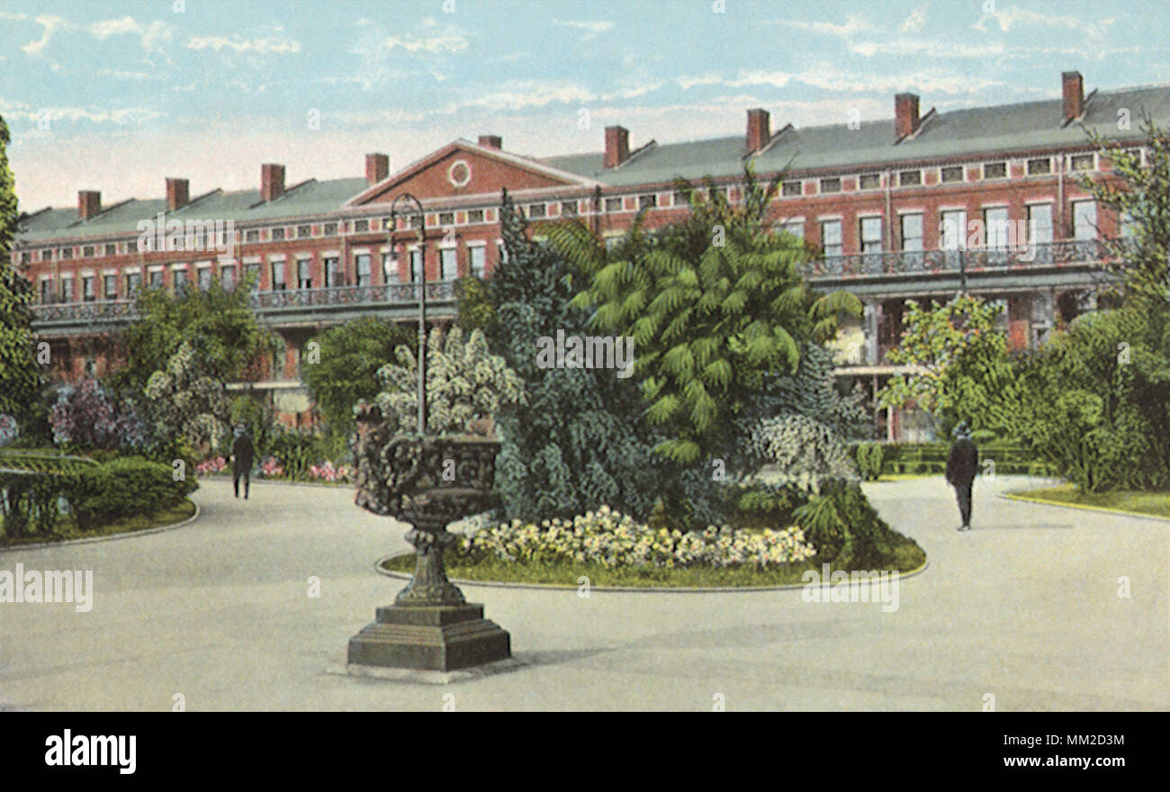 Pontalba Building in French Quarter. New Orleans. 1925 Stock Photo - Alamy