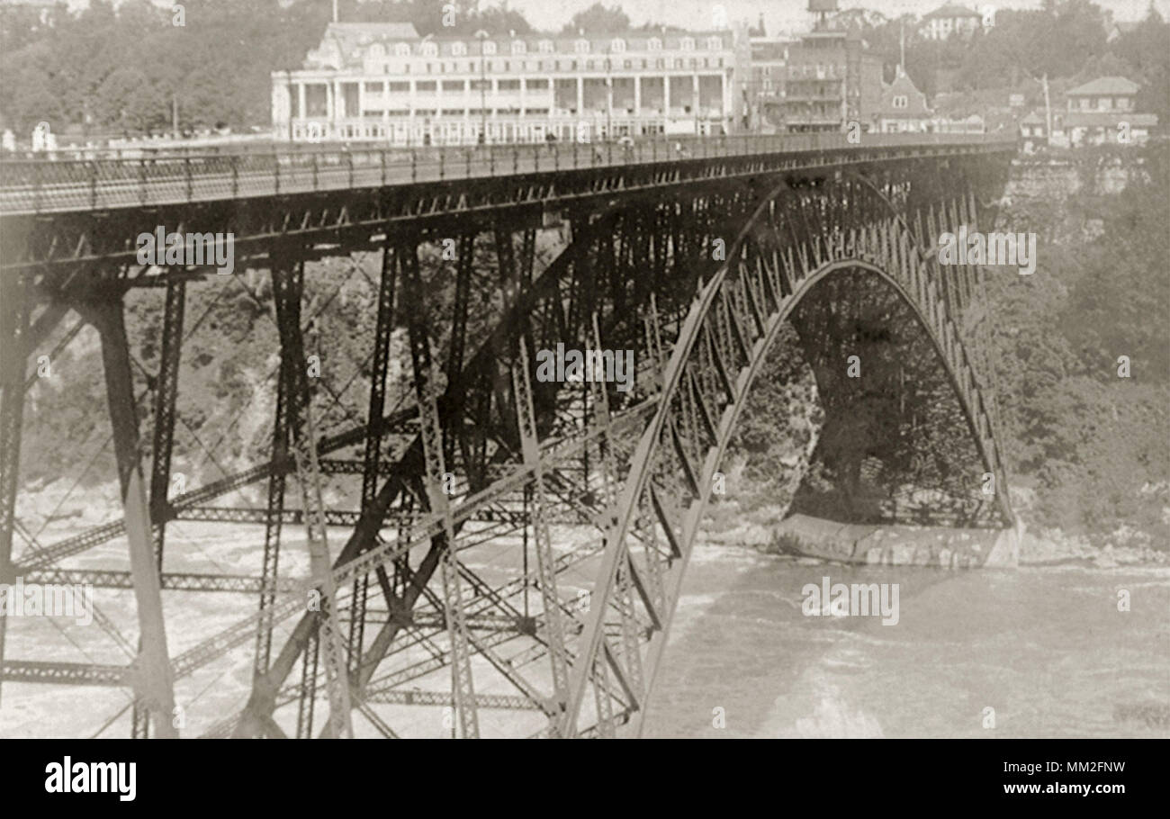 Bridge at Falls. Niagara Falls. 1930 Stock Photo - Alamy