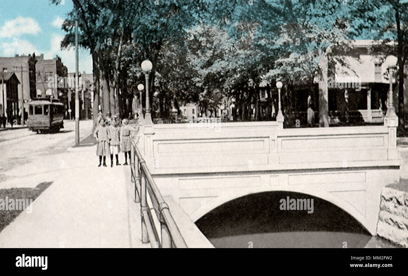 Cedar Street Bridge High Resolution Stock Photography and Images - Alamy