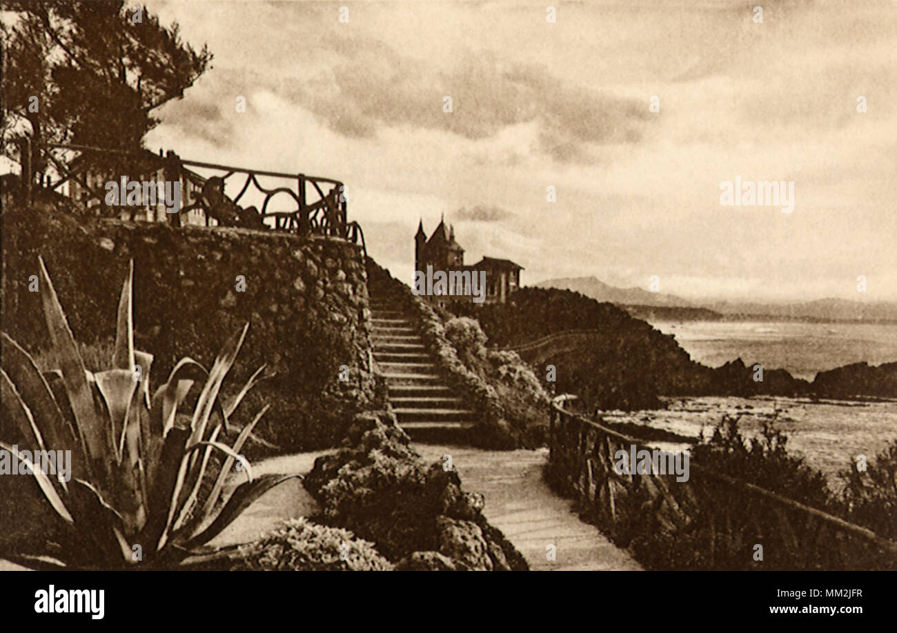 Esplanade of the Virgin & Castle. Biarritz. 1910 Stock Photo - Alamy
