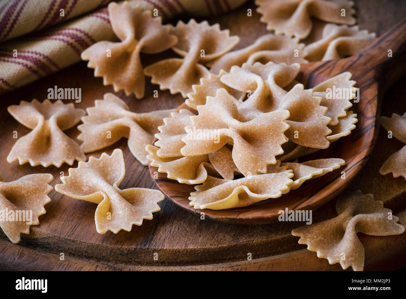 Farfalle pasta closeup hi-res stock photography and images - Alamy