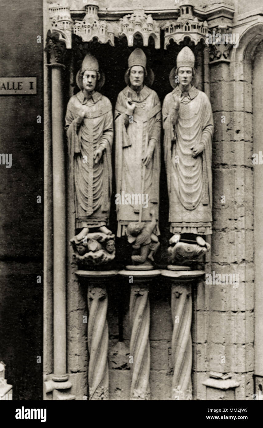 Southern Pillar of Cathedral. Chartres. 1910 Stock Photo - Alamy