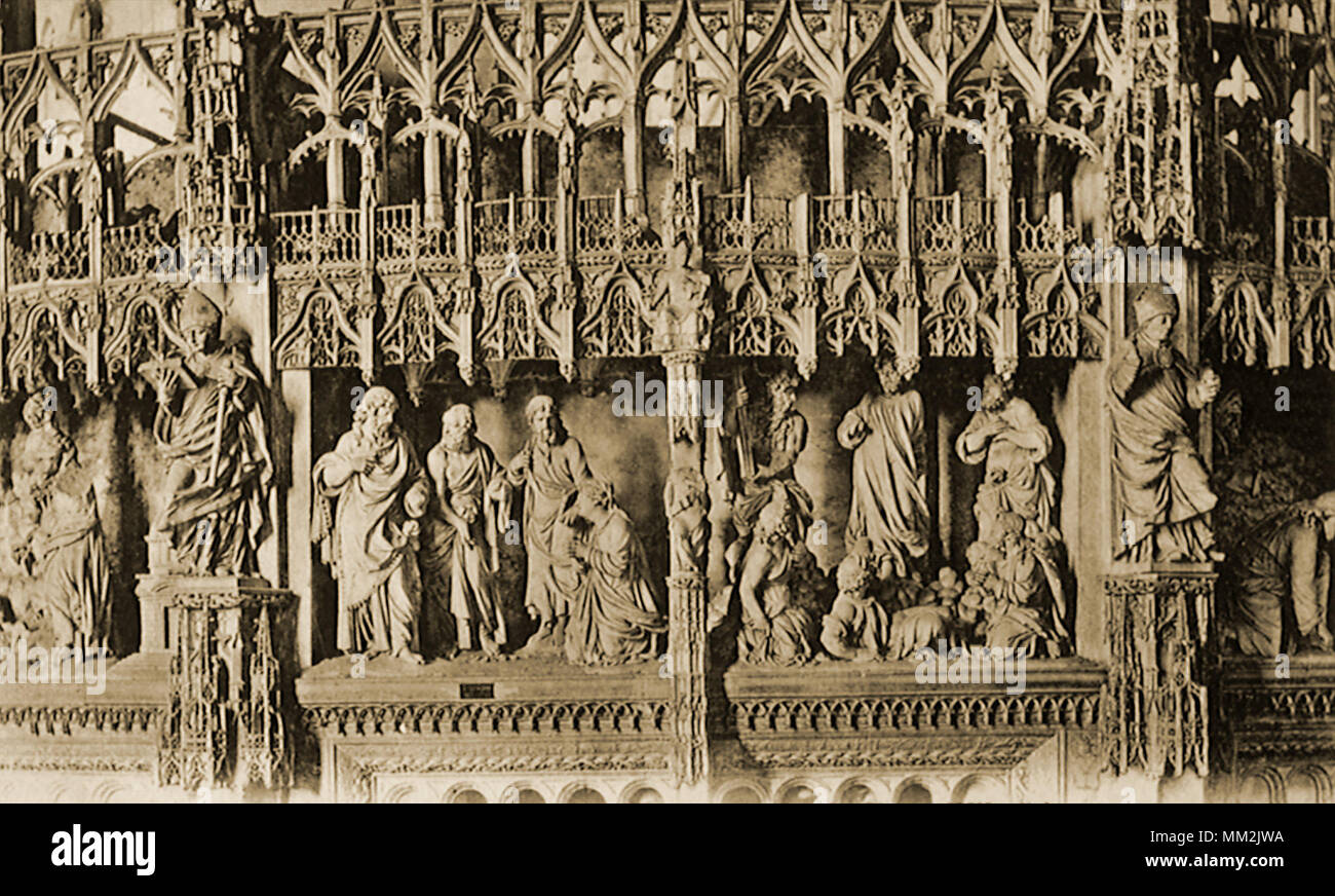 Sculptures chartres cathedral chartres hi-res stock photography and ...