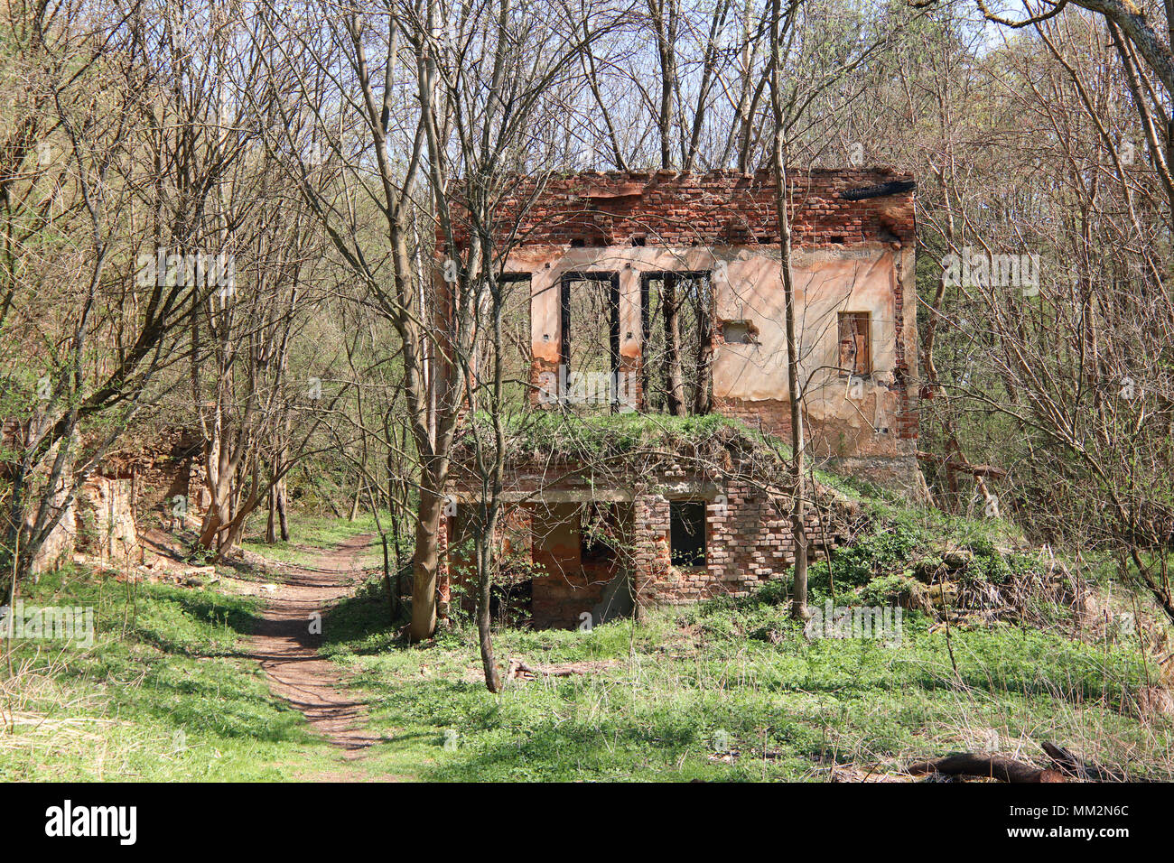Urbex building hi-res stock photography and images - Alamy
