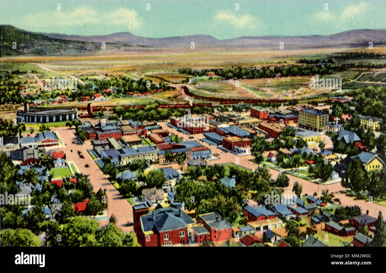 Bird's Eye View of Raton. 1935 Stock Photo - Alamy