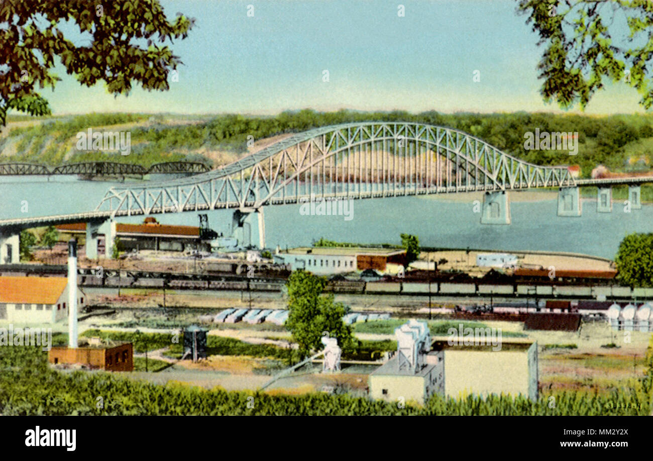 Julien Dubuque Bridge. Dubuque. 1947 Stock Photo - Alamy