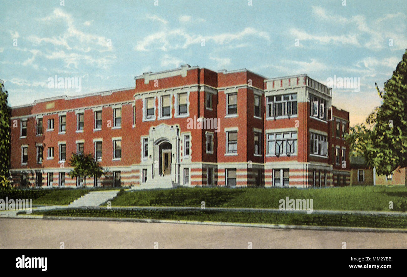 Newton memorial hi-res stock photography and images - Alamy