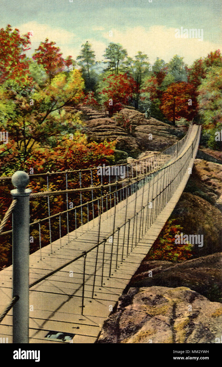 Swing Along Bridge. Lookout Mountain. 1940 Stock Photo - Alamy
