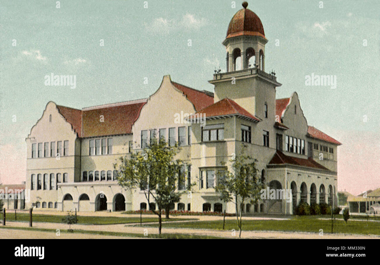 School beach hi-res stock photography and images - Alamy