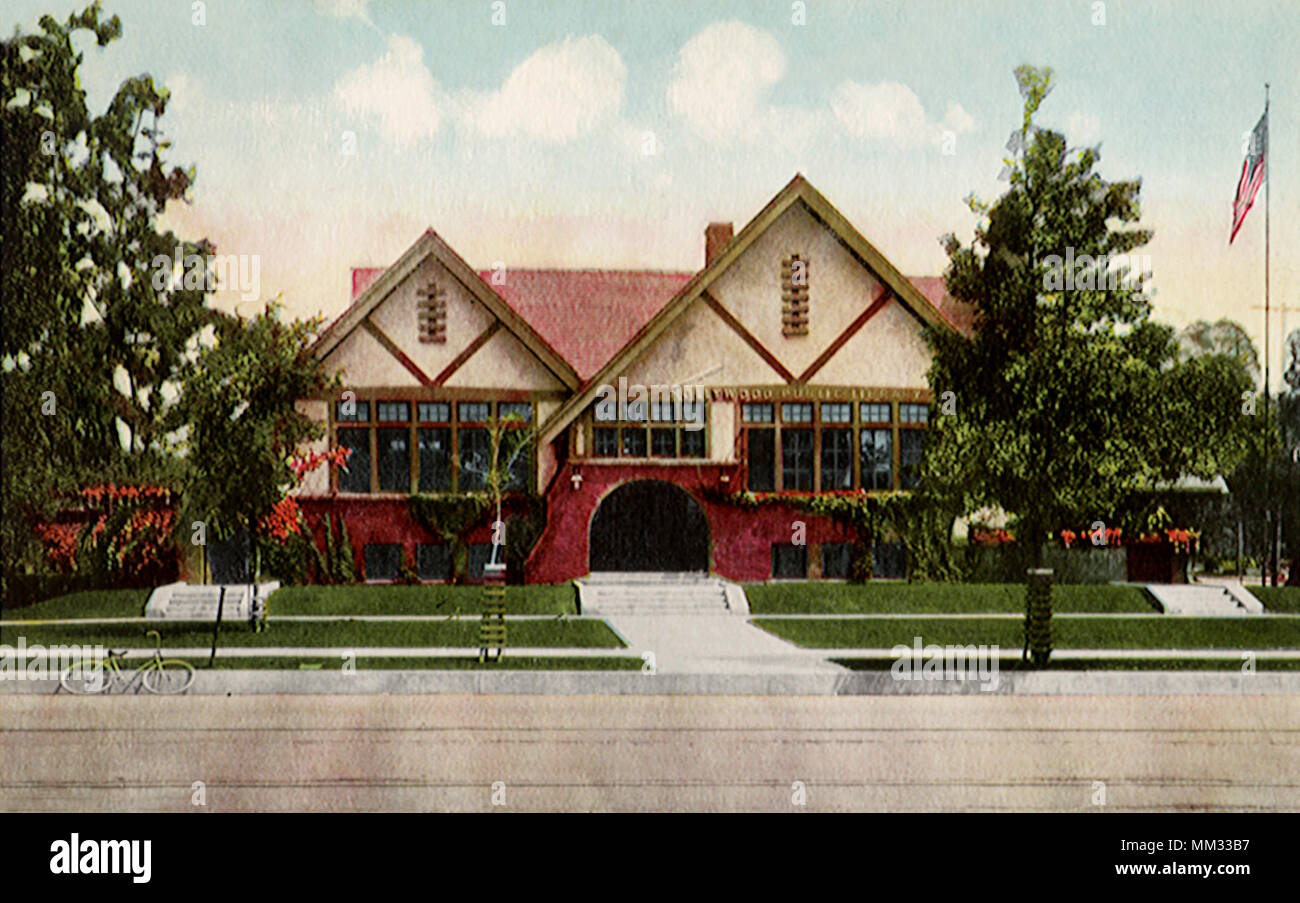 Hollywood library hi-res stock photography and images - Alamy