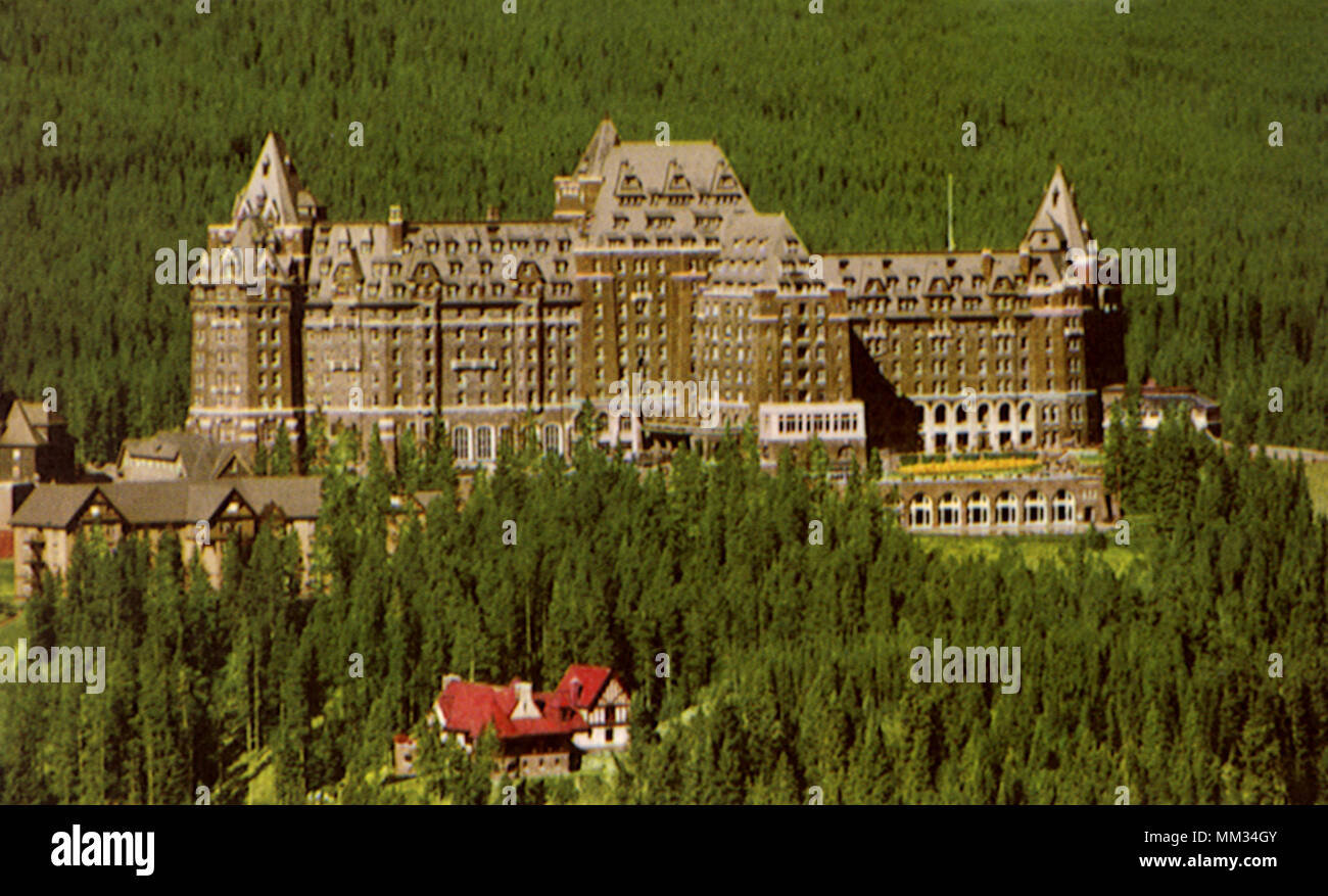 Banff Springs Hotel. Banff. 1950 Stock Photo - Alamy
