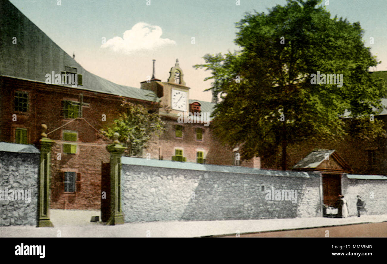 Saint Sulpise Seminary. Montreal. 1920 Stock Photo - Alamy