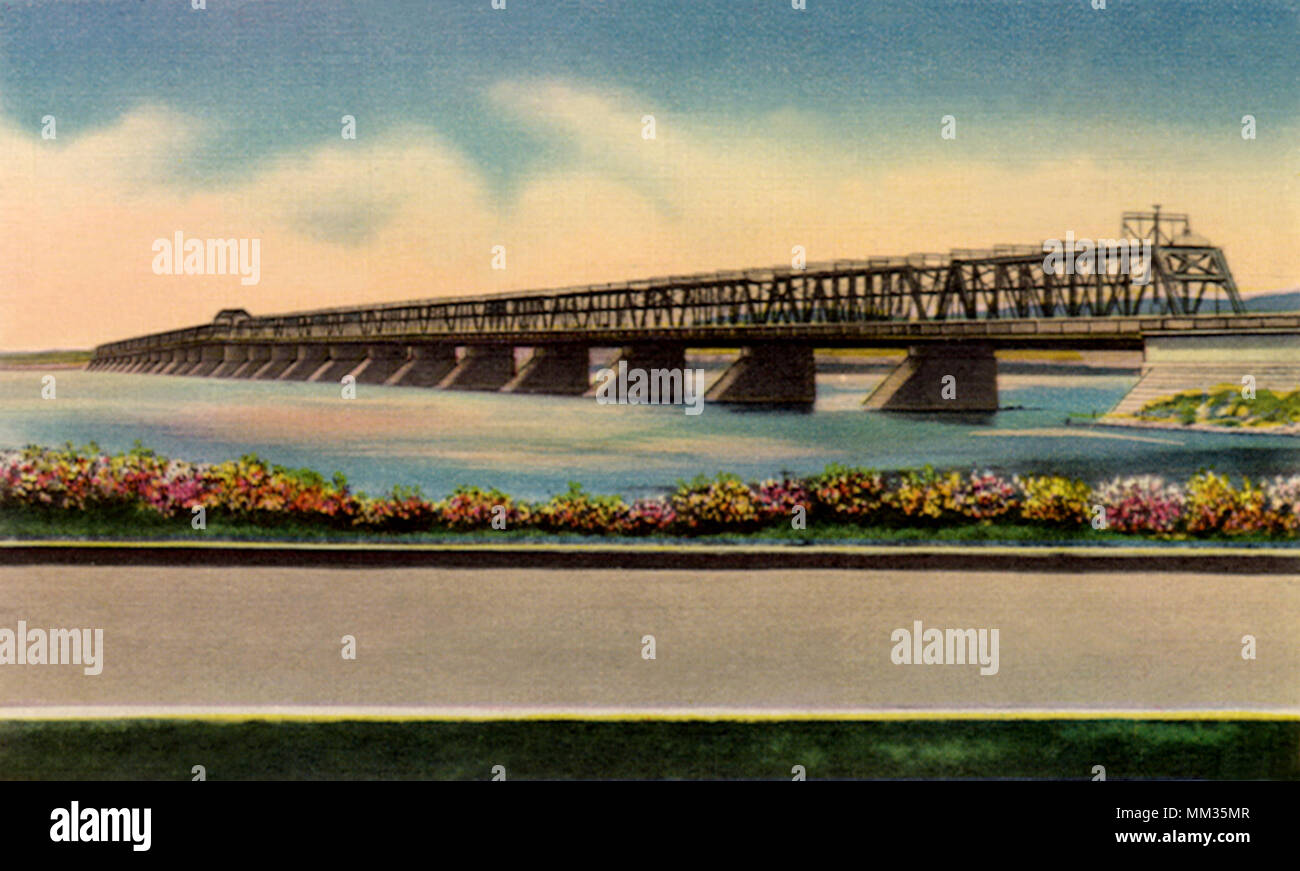 Victoria Bridge. Montreal. 1930 Stock Photo - Alamy