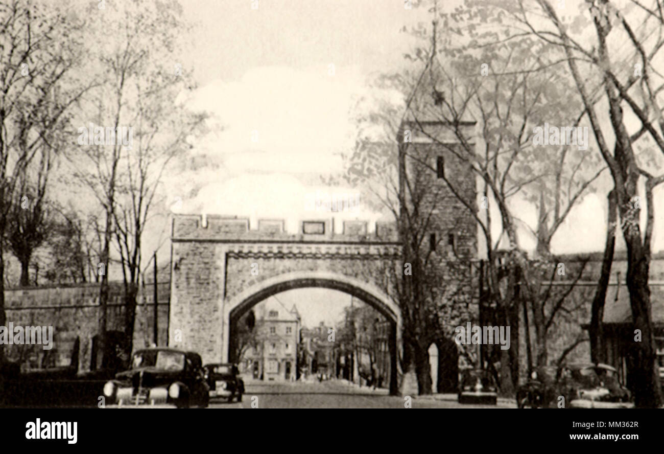 Saint Louis Gate. Quebec. 1930 Stock Photo - Alamy
