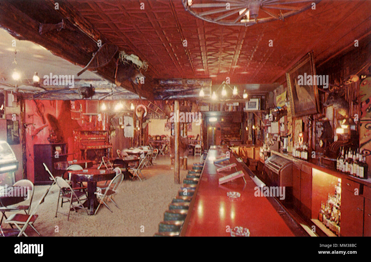 Frontier saloon hi-res stock photography and images - Alamy