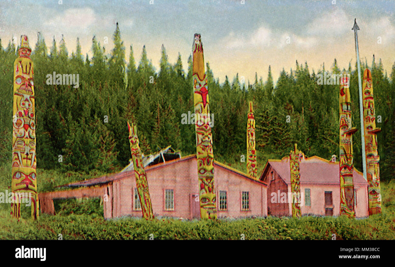 Haida Totems & Residences. Ketchikan. 1920 Stock Photo - Alamy