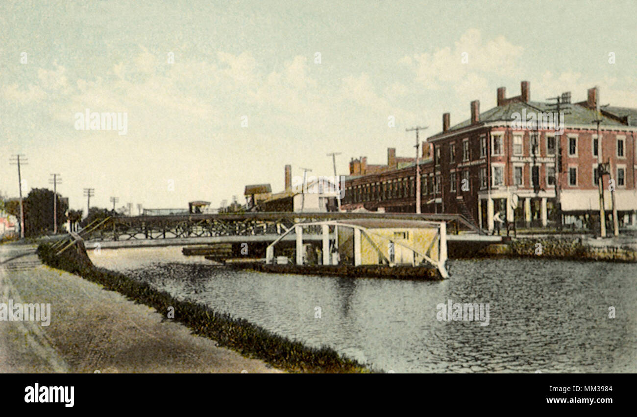 Swing Bridge. Albion. 1910 Stock Photo - Alamy