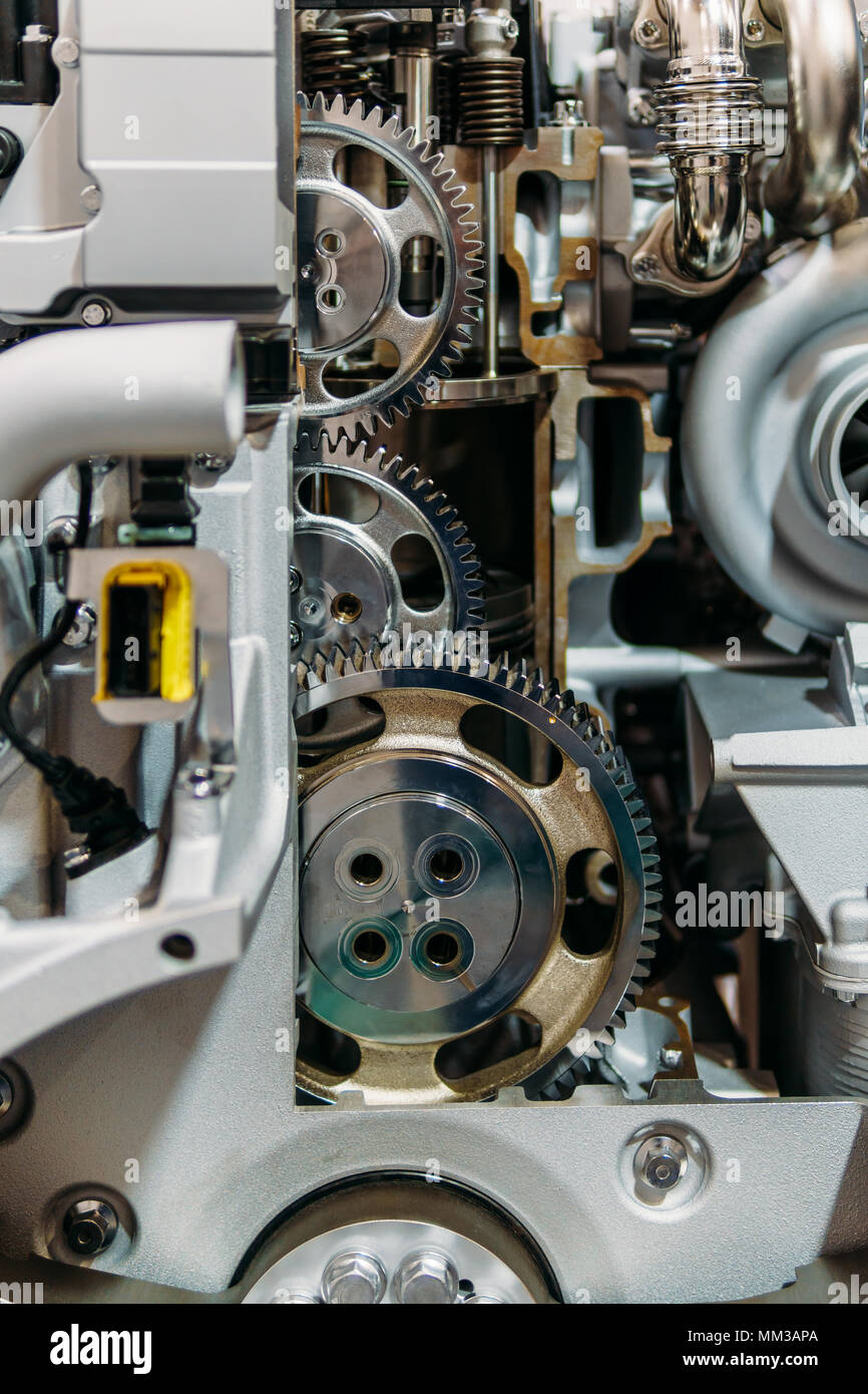 Cogs, Gears and Wheels Inside Truck Diesel Engine Stock Photo - Alamy