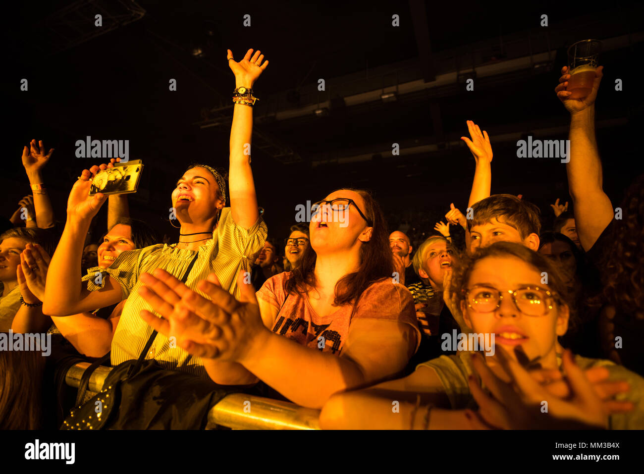 Audience Concert Stock Photos & Audience Concert Stock Images - Alamy