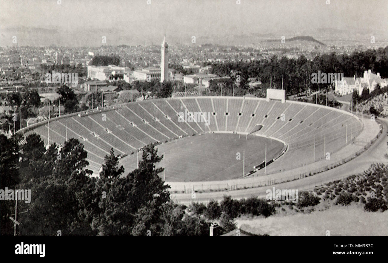 California memorial stadium hi-res stock photography and images - Alamy