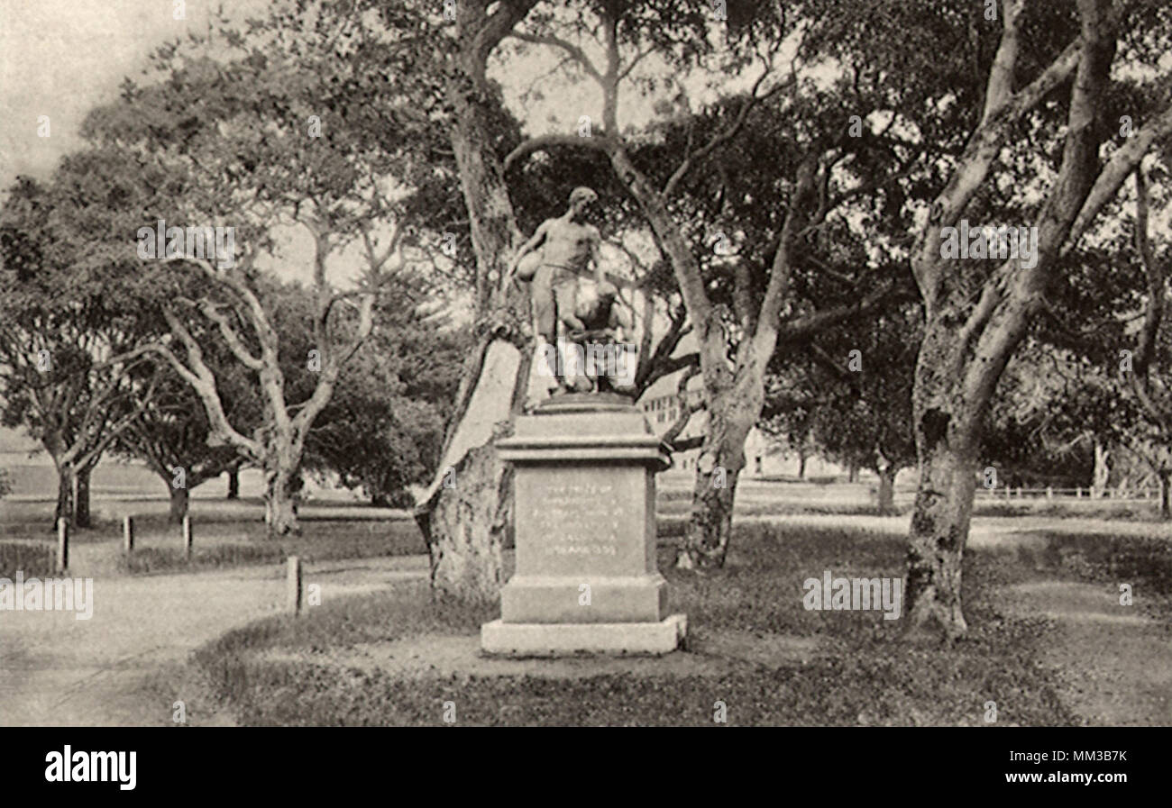Football Statue. U.C. Berkeley.1905 Stock Photo - Alamy
