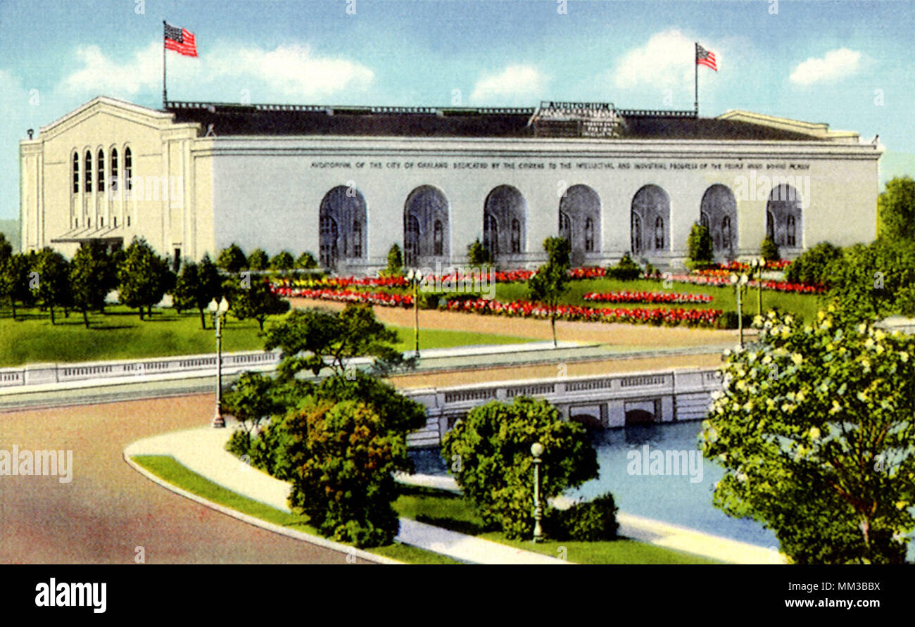 Oakland municipal auditorium hi-res stock photography and images - Alamy