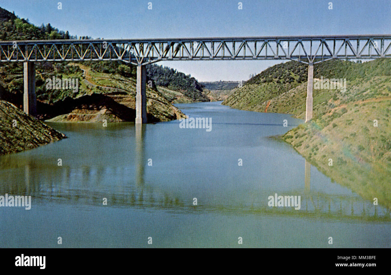 Lake oroville bridge hi-res stock photography and images - Alamy