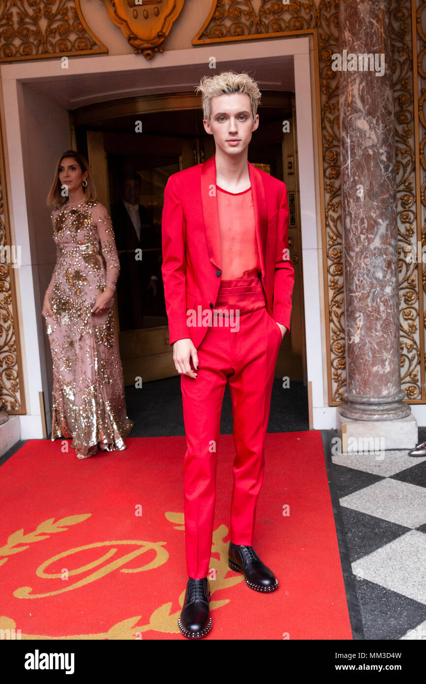 New York, United States. 06th May, 2018. Troye Sivan wearing design by ...