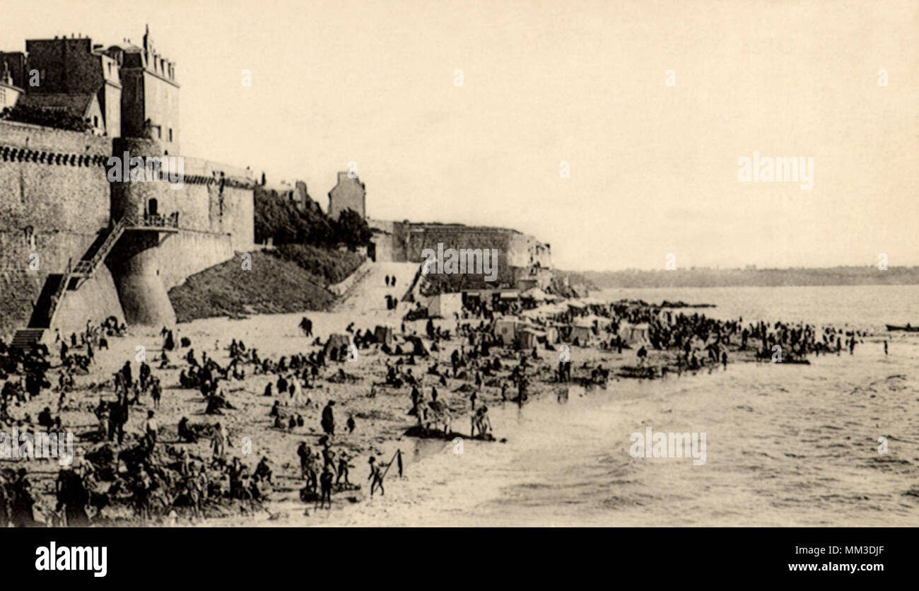 Bon-Secours Beach. Saint-Malo. 1930 Stock Photo - Alamy