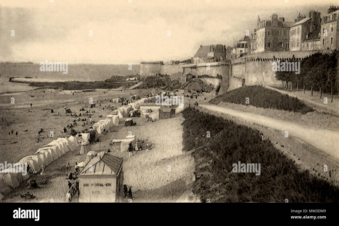 Bon-Secours Beach. Saint-Malo. 1930 Stock Photo - Alamy