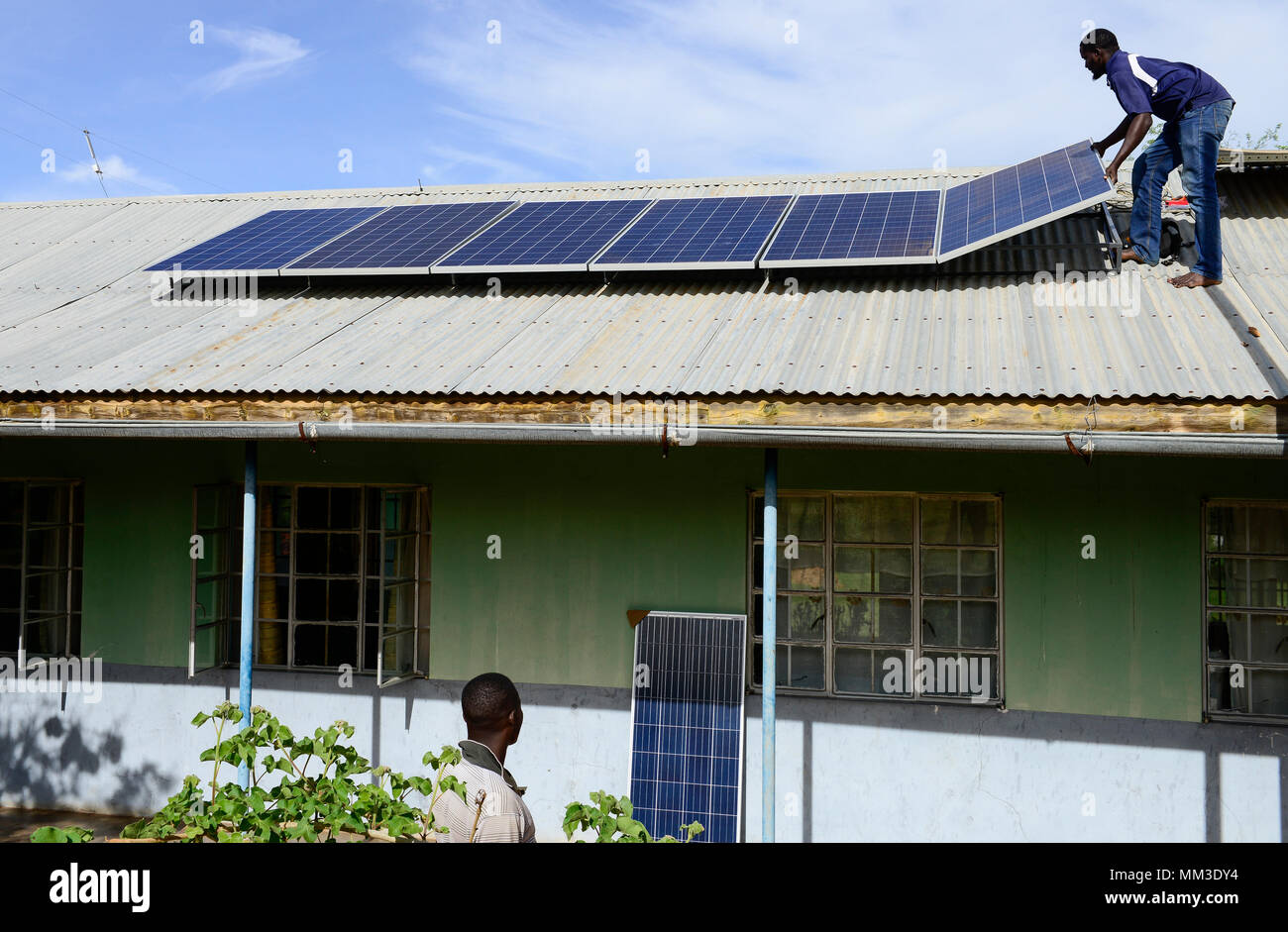 UGANDA, Karamoja, Loyoro village, installation of solar panels Stock ...